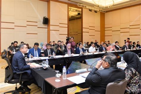 Malaysia To Roll Out Asean Framework Agreement For Seamless Goods Transit Starting January 1