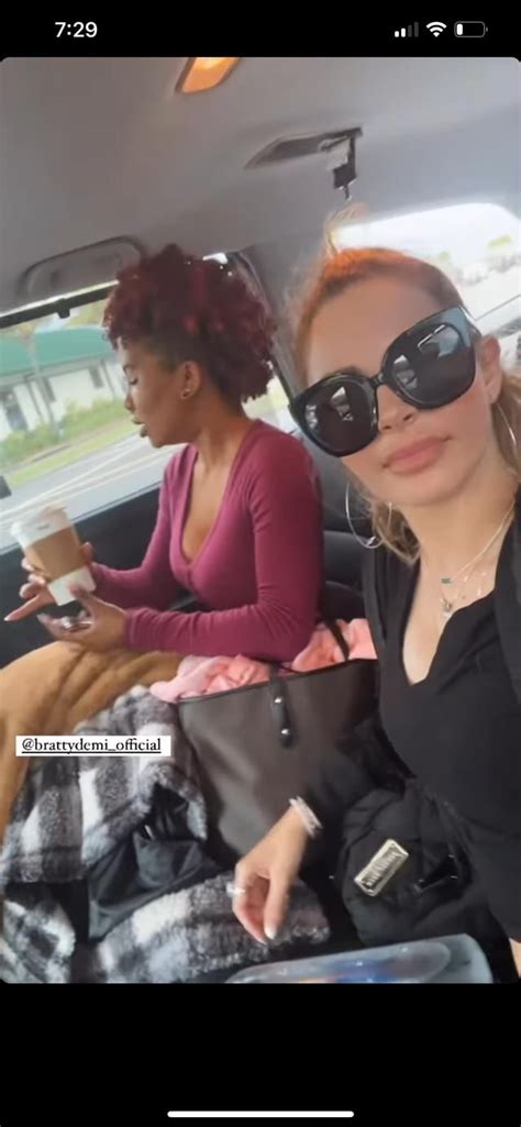 Kimmy On Vacation With Friends Rkimmygranger
