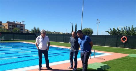 Torredembarra comença a treballar per dotar la piscina d una coberta