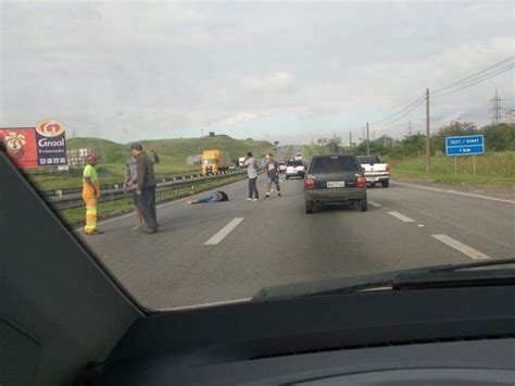 G1 Motociclista Fica Ferido Em Acidente Na Via Dutra Em Porto Real