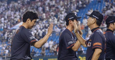 포토 심수창 1799일 만의 감격적인 선발승