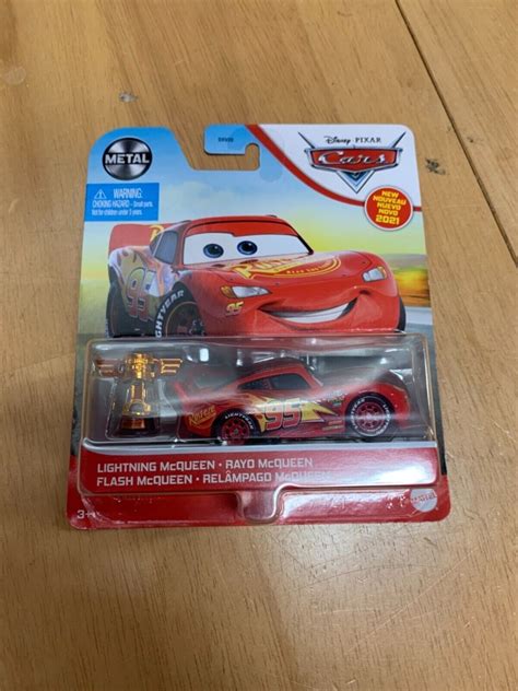 Disney Pixar Cars Lightning Mcqueen With Piston Cup 2021 4579009863