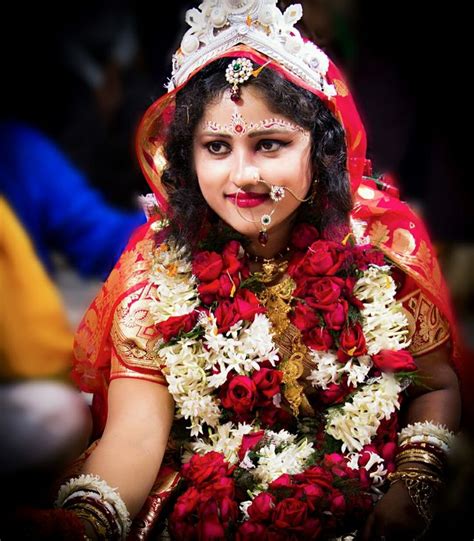 Pin By Ruchira Bera On Bengali Wedding Bengali Wedding Wedding Crown Jewelry