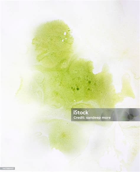 수채화 노란색과 녹색 페인트 추상 예술 배경 텍스처 종이에 수채화 포스터 카드 초대장 배경 화면의 현대 디자인 유화에 대한 스톡 벡터 아트 및 기타 이미지 Istock