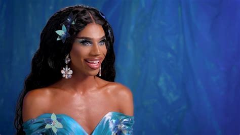 Pose Naomi Smalls Tenz Magazine