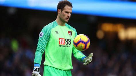 Begovic Alte Pretese Di Ingaggio Il Milan Valuta Due Alternative