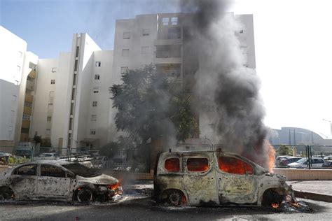 Al menos 22 israelíes muertos por los ataques de Hamas