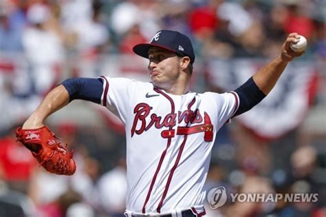 롯데 반즈와 4시즌 연속 동행 성공ws 우승 경험 데이비슨 영입→2025시즌 외인 구성 마무리 공식발표