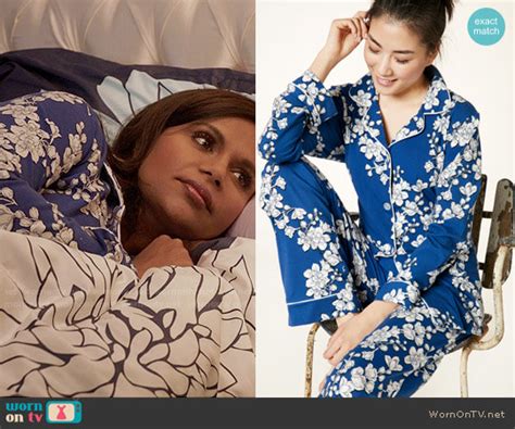 Wornontv Mindys Blue And White Floral Pajamas On The Mindy Project