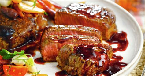 Filet Mignon Con Salsa De Vino