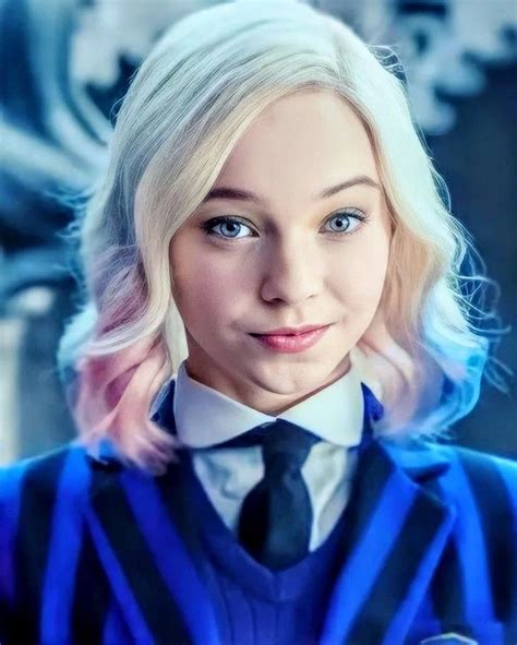 Emma Myers Addams Ailesi Kızlar Fotoğraf