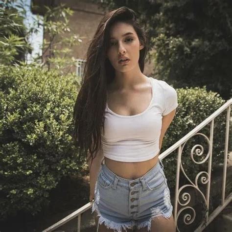 美国性感女星 娜塔莉·吉布森 笑的真甜