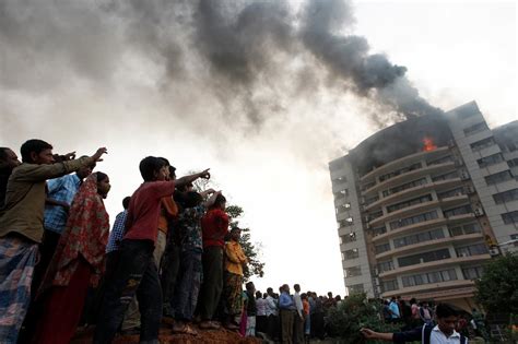 In Bangladesh Garment Factory Fire Kills At Least 20 The New York Times