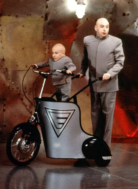Mini Me Actor Verne Troyer Committed Suicide By Alcohol Daily Record