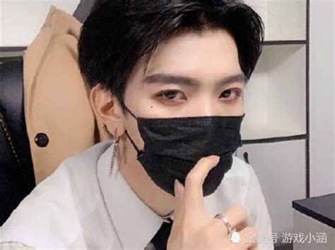七鹤大人正脸照曝光，男神形象全无，女粉直呼：男版乔碧萝！