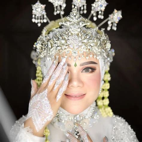Mawar Lestari07 Mawarlesstari • Threads Say More