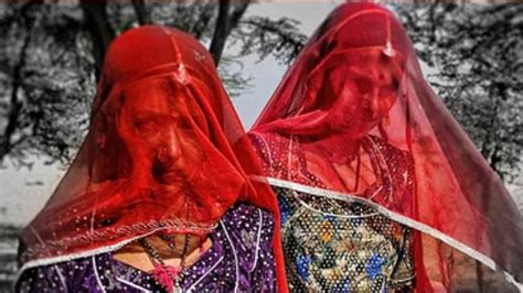Unique Tradition ఈ గ్రామంలో ప్రతి వ్యక్తికి ఇద్దరు భార్యలు ఇక్కడ ఒక