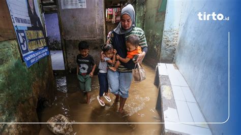 6 Ruas Jalan Dan 4 RT Di Jakarta Tergenang Banjir Pagi Ini