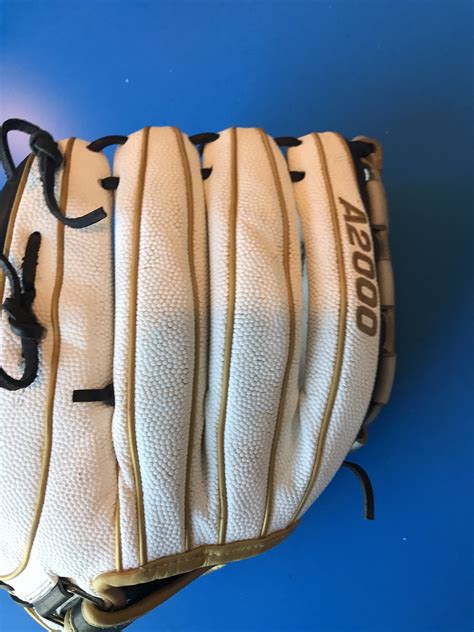 Wilson A2000 Fastpitch Softball Glove 12 5 Inch Sidelineswap