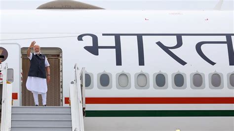 பிரான்சுக்குப் புறப்பட்டுச் சென்றார் பிரதமர் நரேந்திர மோடி Pm Modi