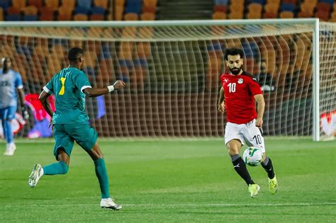 صور محمد صلاح يحتفل بتأهل منتخب مصر لأمم أفريقيا 2022 اليوم السابع