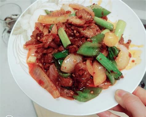 【家常炒五花肉片的做法步骤图，怎么做好吃】麦子与茶下厨房