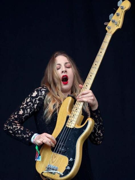 204 Best Images About Female Bass Players On Pinterest Jeff Beck