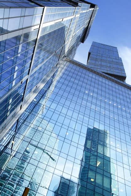 Primer Plano Del Edificio De Oficinas Moderno Foto Premium