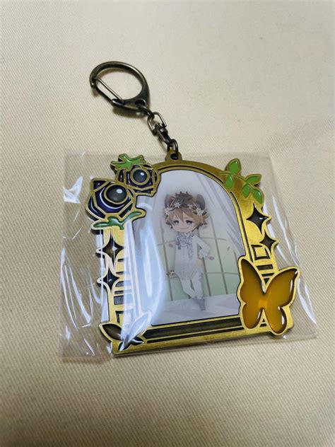 ツイステ ラギー ツイステ展 フェアリーガラ ガラ メモリアルメタルチャーム メルカリ