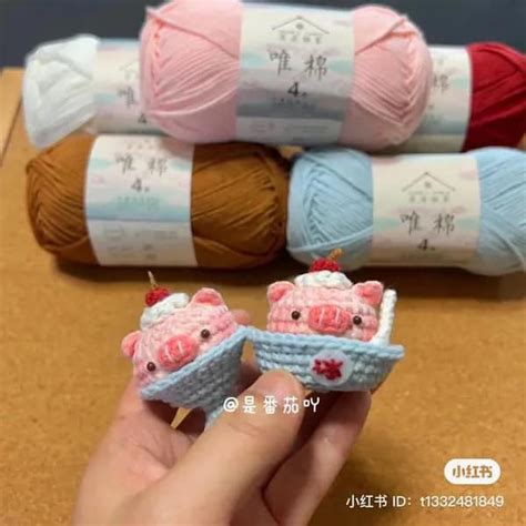 Chart Móc Kem đá Báo đầu Heo Cute