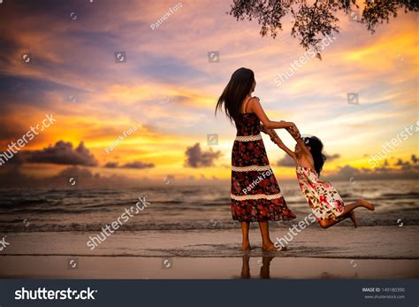 Happy Asian Mother Daugher Hơn 21 ảnh Có Sẵn Miễn Phí Bản Quyền Có Thể
