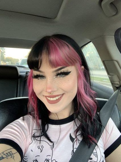30 Dyed Bangs And Colored Fringe Hairstyles Artofit