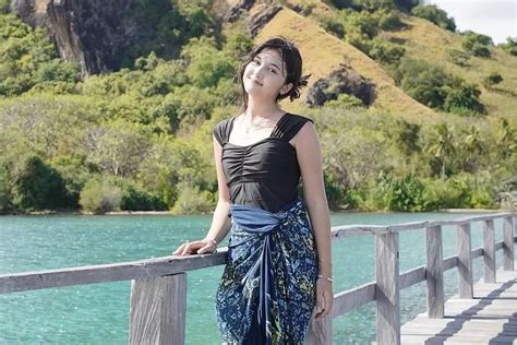 Siapa Gaby Rose Cek Profil Biodata Terbarunya Mulai Dari Umur Agama