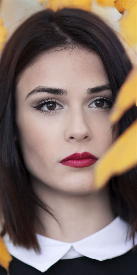 Women Model Mobile Abyss