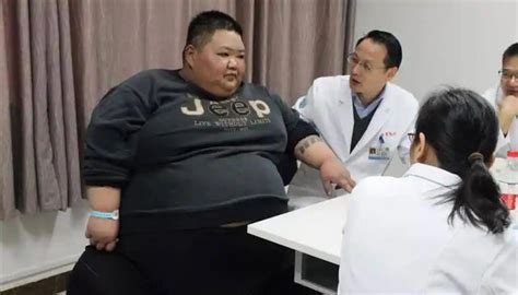 高血脂不宜吃鸡蛋？医生告诫：不想血管堵塞，尽量远离这4种食物