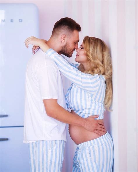 Фотосессия Киев Pregnancy Photos Cute Pregnancy Pictures Maternity