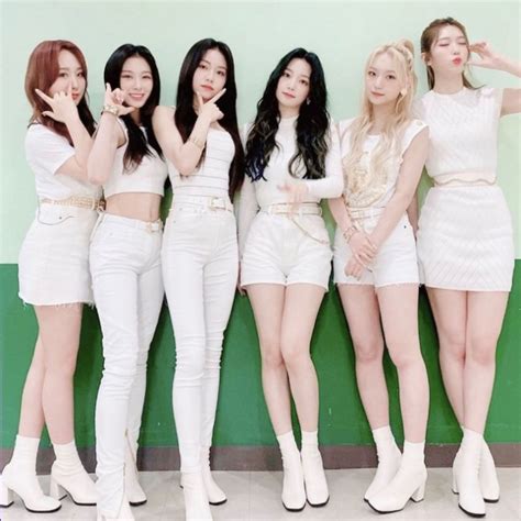 흰 옷 흰바지 로켓펀치 인별 촬스의 이슈와 유머