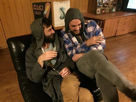 თინა მახარაძის ყოფილი და ახლანდელი ბოიფრენდების მეგობრული ფოტო