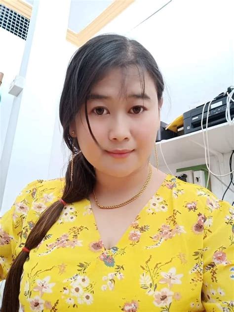 ស្រីអូន គ្រុប