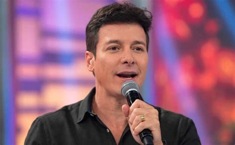Em crise na Record Rodrigo Faro confirma que está procurando emprego
