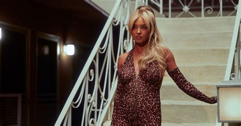 Sydney Sweeney Wants Euphoria Scene Of Her On Stripper Pole Released