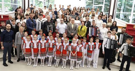 Peste 70 de tineri au participat la Olimpiada Republicană la Științe