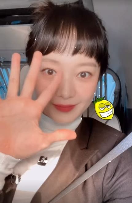 Jeon So Min Smiled Brightly And Winked On The Way To Running Man Last