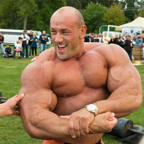 Robert Burneika Muscle