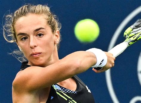 Wta 500 Linz Lucia Bronzetti Batte Lex N1 Del Mondo Angelique Kerber