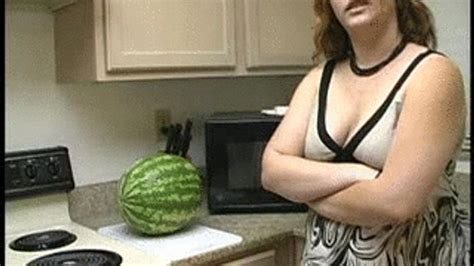 Kira Deepthroats A Banana Then Makes A Watermelon Smoothie Native