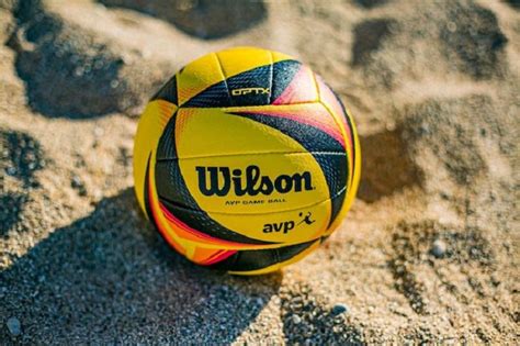 Сравнение мячей Mikasa и Wilson: какой из брендов лучше