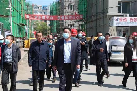 香坊区委书记谭乐伟深入老旧小区督导检查老旧小区改造工作澎湃号·政务澎湃新闻 The Paper