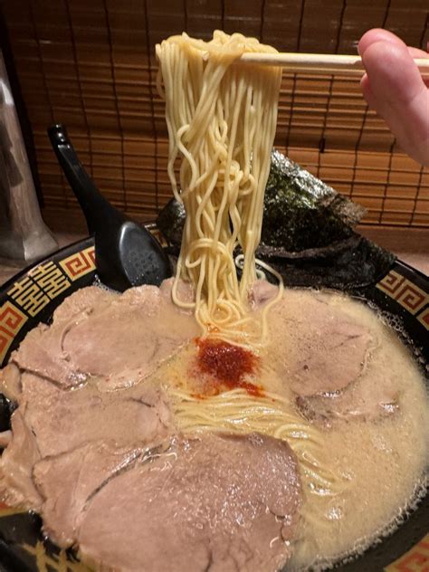 一蘭で毎月300時間も8年間働き続けて1500杯食べてきたラーメン凪・生田悟志シェフによる「一蘭の美味しい食べ方」 連載jp
