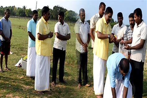கிளிநொச்சி கனகபுரம் மாவீரர் துயிலுமில்லத்தில் சிரமதானப் பணி Photos